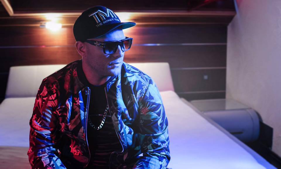 Tomi Popovič videoklipom Je mi to jasné odhaľuje hodnoty žien dnešnej ...