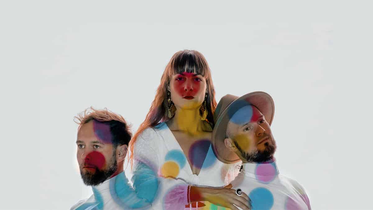 Svetové hity tak ako ich nepoznáte! To je nový album 16:16:16 skupiny ...